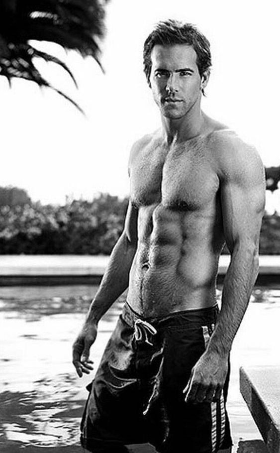 Ryan Reynolds Workout Routine & Diet - Train Like Deadpool!